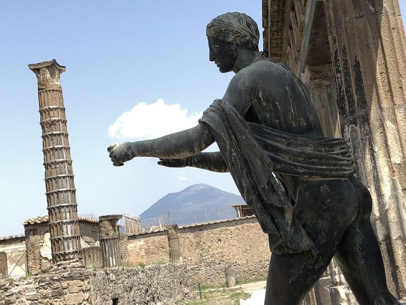 Visiting the amazing ancient city of Pompeii and Mount Vesuvius, Italy ...